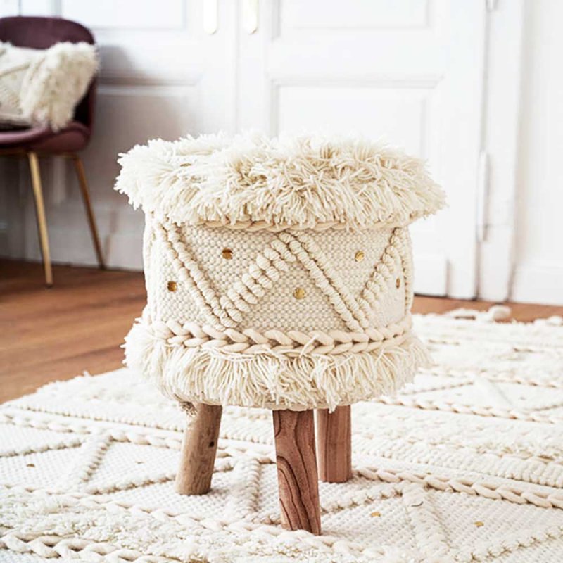Boho Style Hocker in Cremeweiß mit Holzbeinen - Puertos