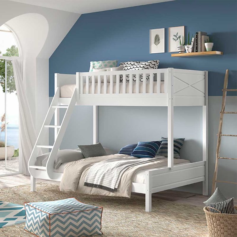 Stockbett mit großem Bett unten in Weiß im Skandi Design - Glamoura