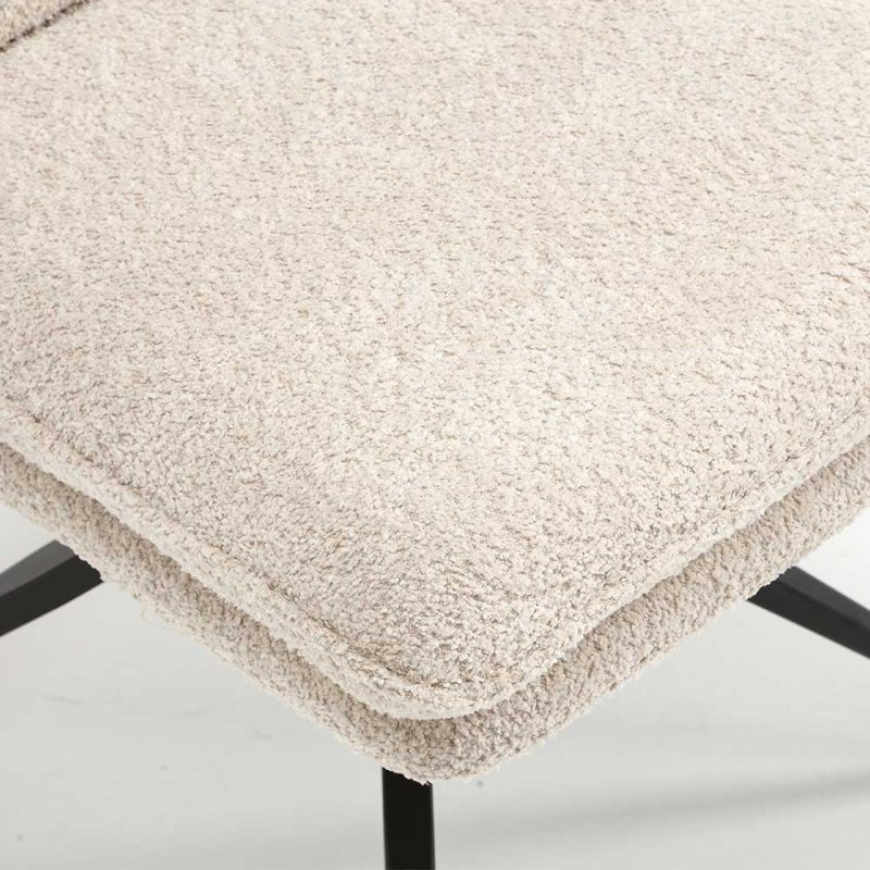 Boucle Drehstuhl in Creme mit schwarzem Metallgestell - Rocono