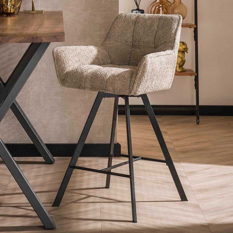 Samt Barstühle in Beige - drehbar mit schwarzem Metallgestell - Liz ...