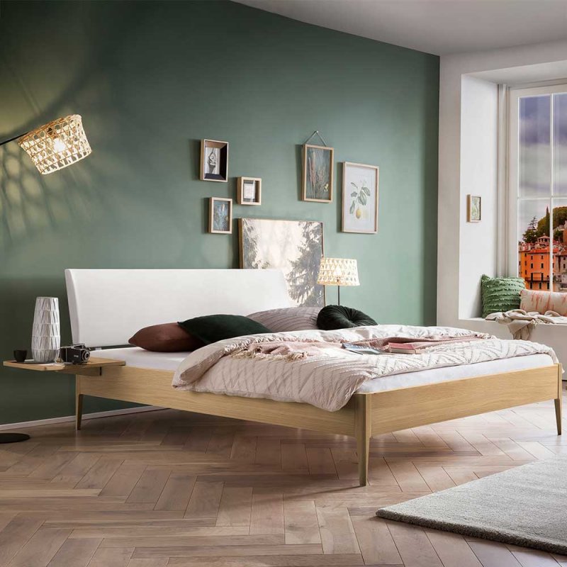 Bett Mit Holzrahmen